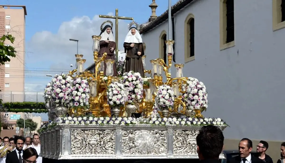 Santa Angela: biografía, oraciones, milagros, y mas