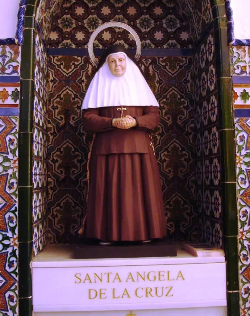 Novena A Santa Ángela De La Cruz: Como Se Realiza Con éxito