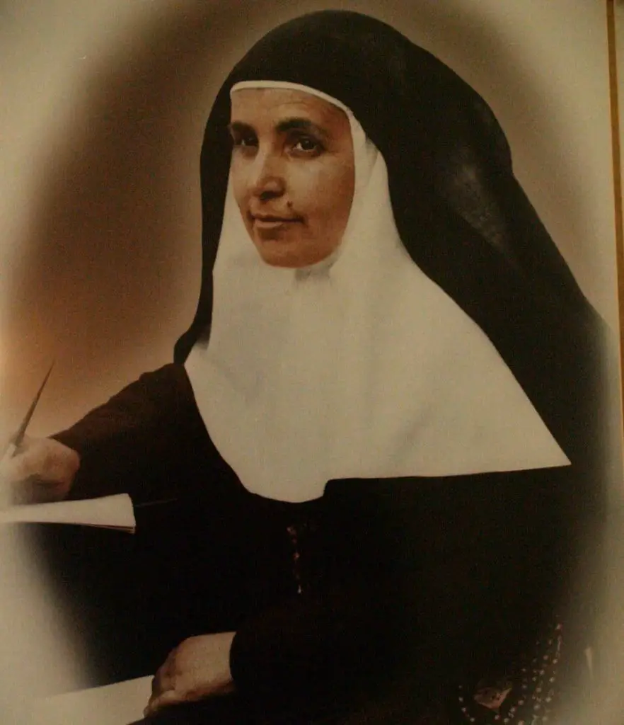 Novena A Santa Ángela De La Cruz: Como Se Realiza Con éxito