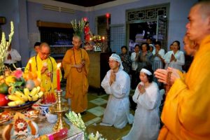 Rites of Buddhism: celebrations, worship, customs, prosperity and more.